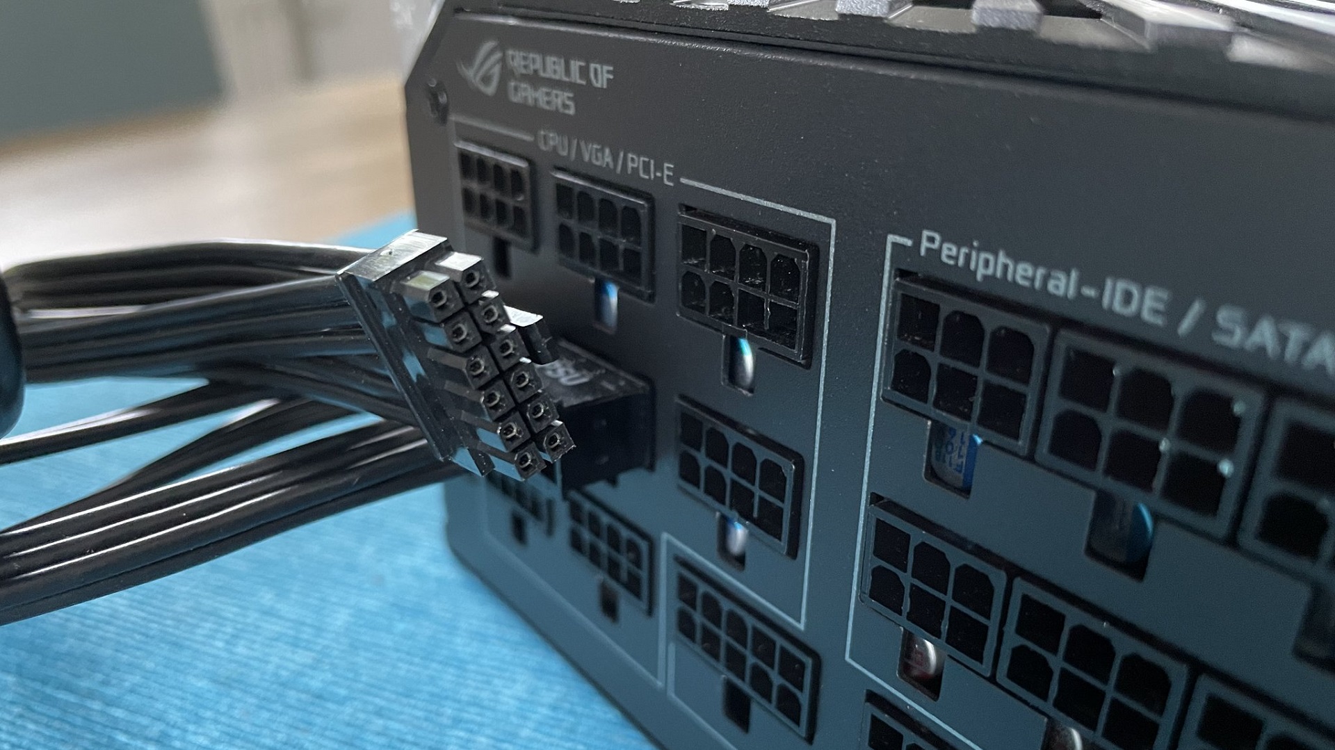 ابراز نگرانی PCI-SIG از خطرات احتمالی استفاده از آداپتور تبدیل 12VHPWR ...