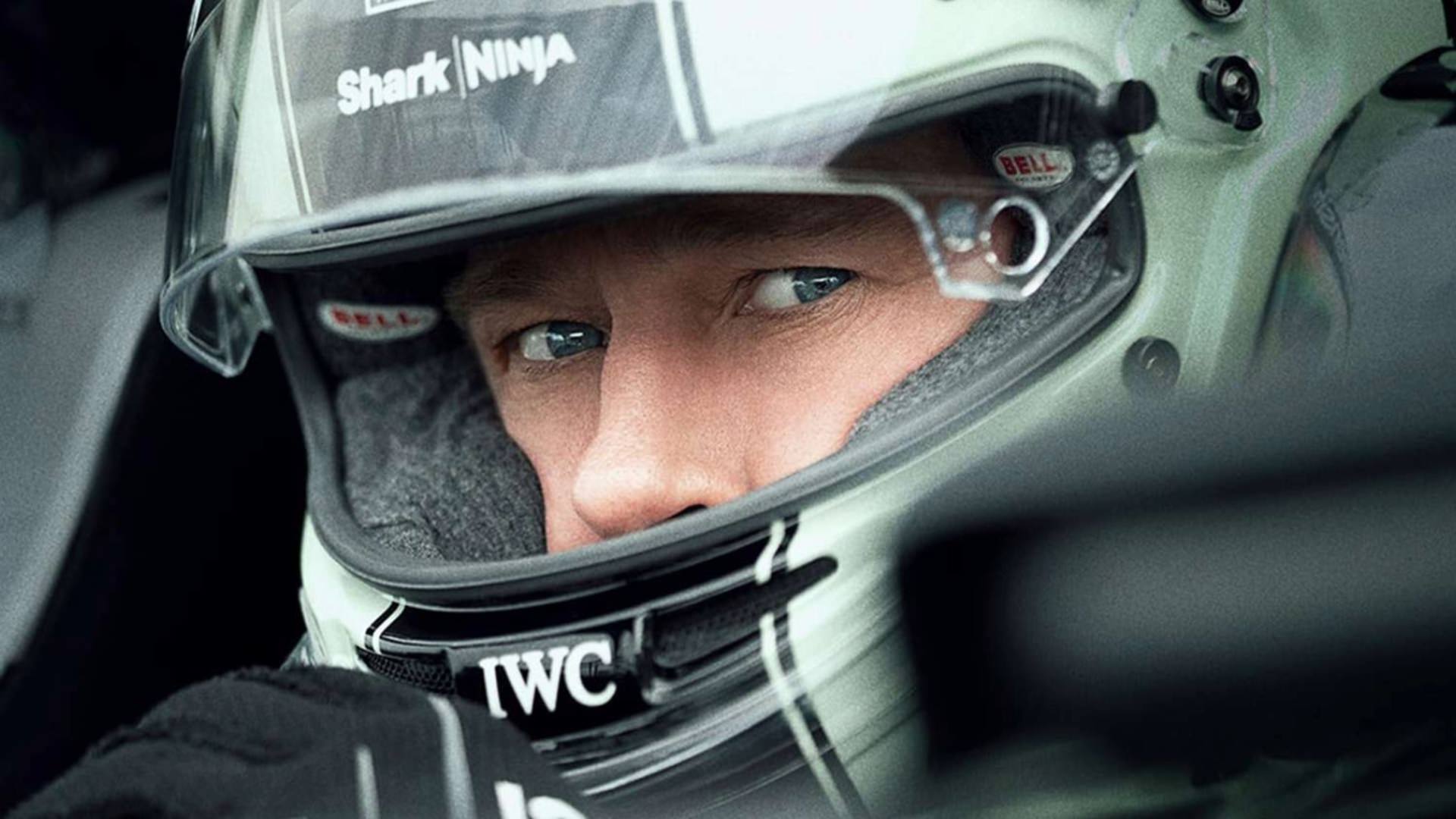 برد پیت به‌دنبال افتخار در پوسترهای فیلم F1 - زومجی