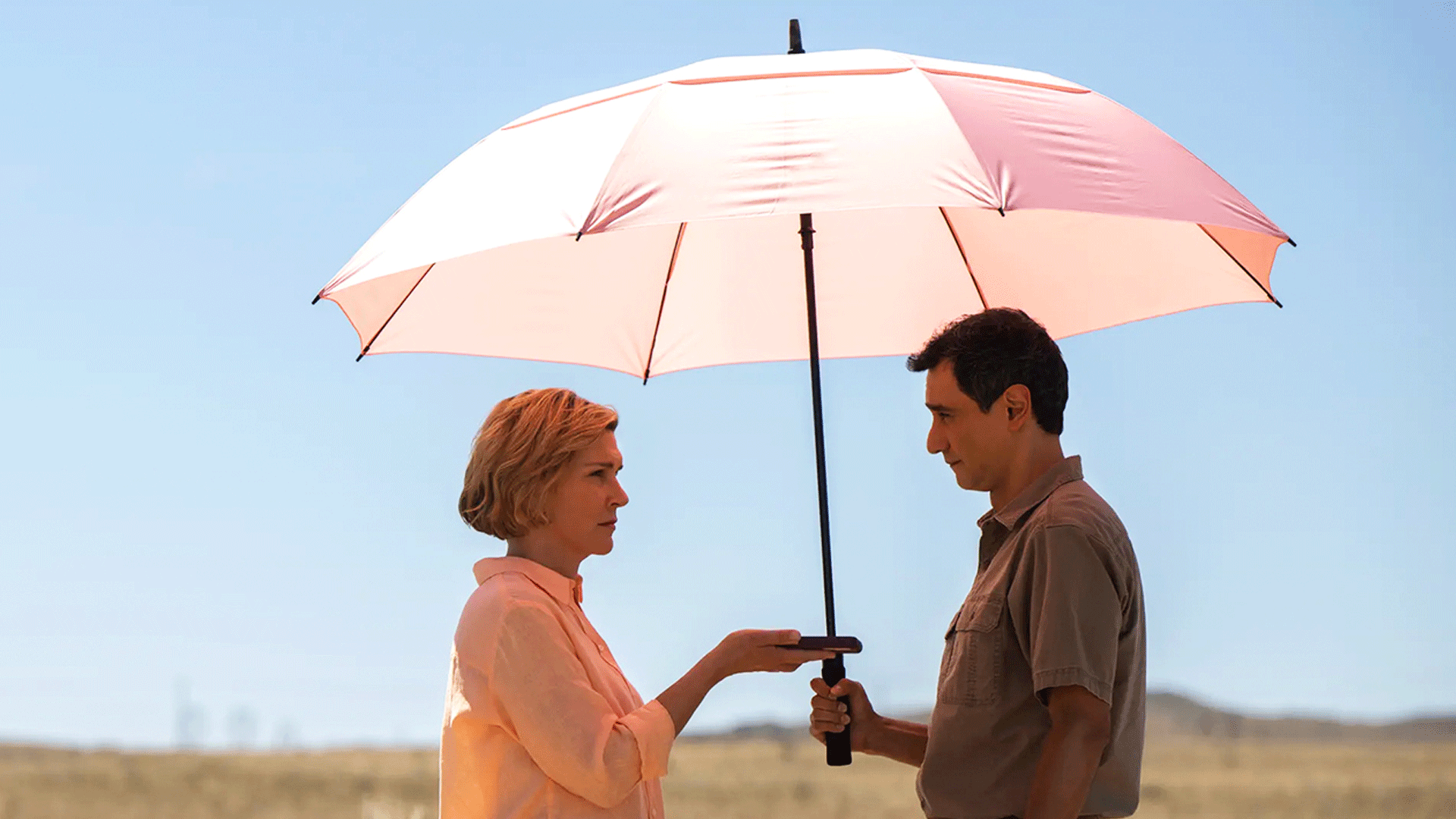 نقد سریال پلوریبوس (Pluribus) | قسمت پایانی فصل اول – دورنگر